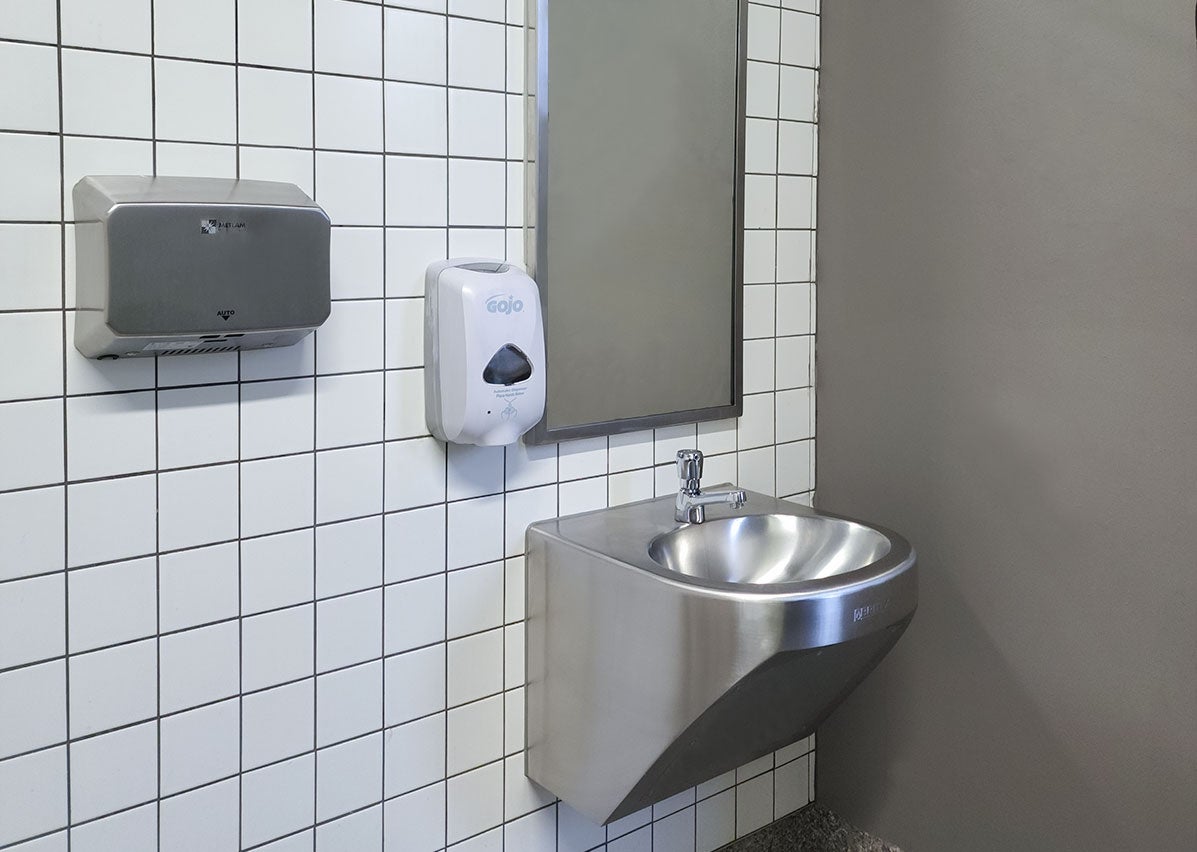 Beauty Park Frankston - Britex Stainless Steel Fixtures